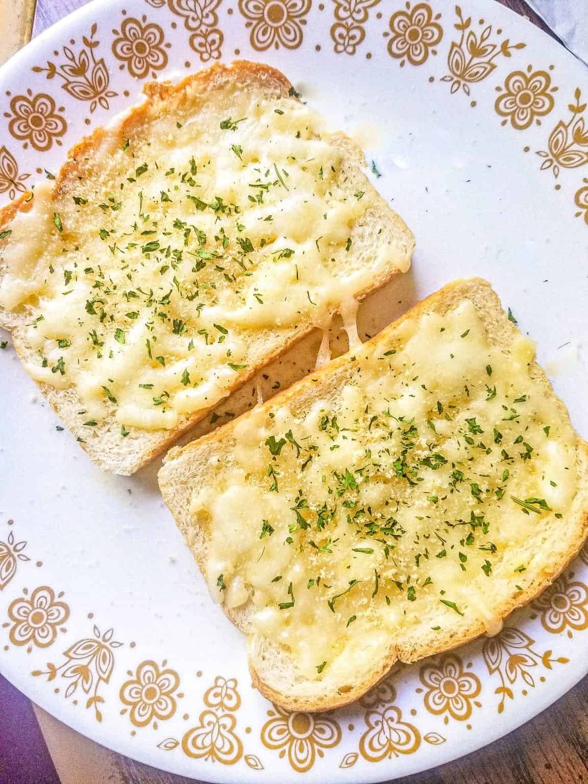 Subway Ultimate Garlic Cheesy Bread Sandwich Recipe - Cooking with Tyanne